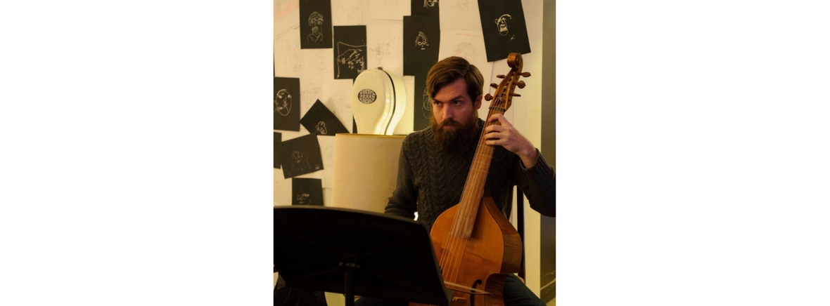 Alexander Hunter – MAKING WAVES